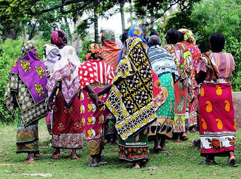 Embracing Elegance: Exploring the Beauty of Kanga Fabric Worn by East ...